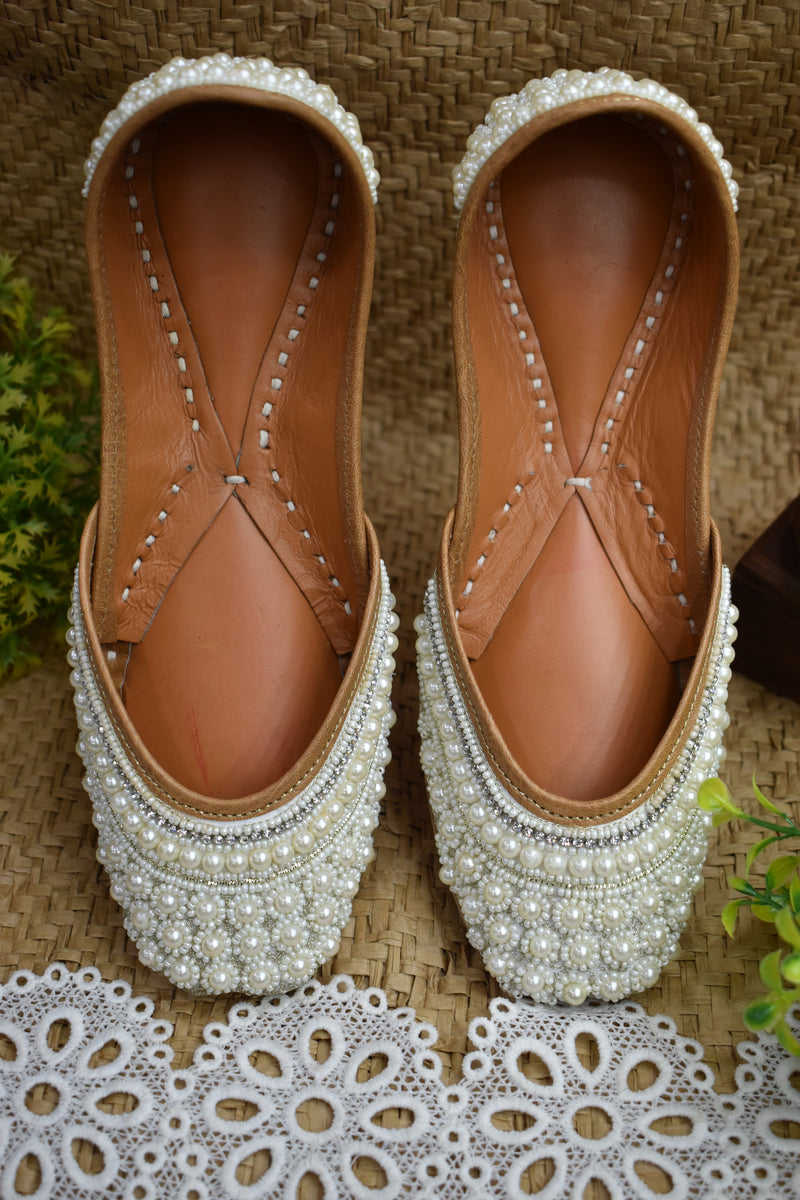 Ivory Pearl Jutti – taurjuttis